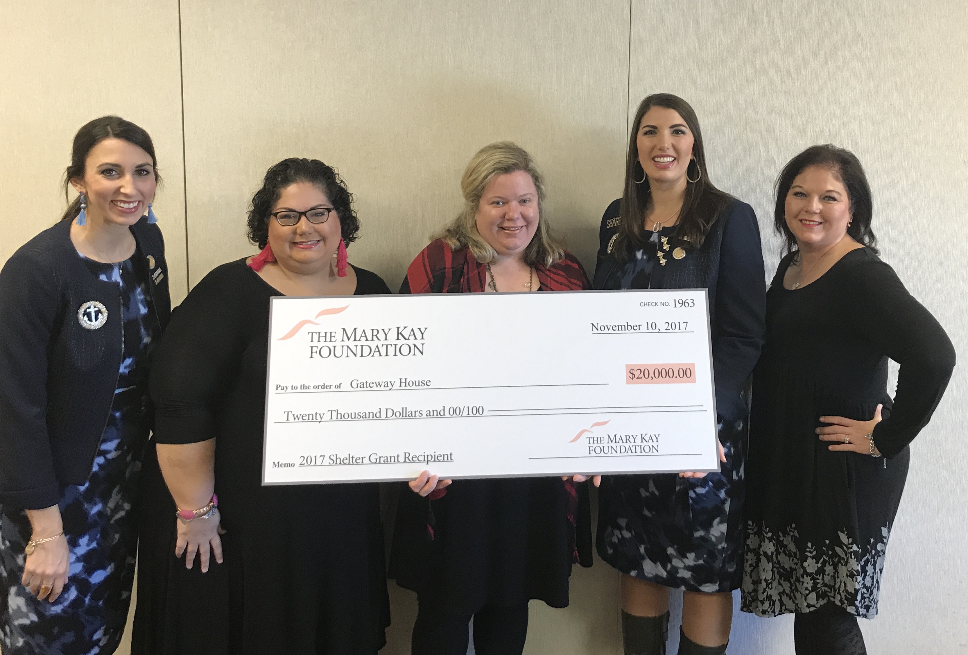 Gateway receives $20,000 grant from The Mary Kay Foundation - Gateway ...